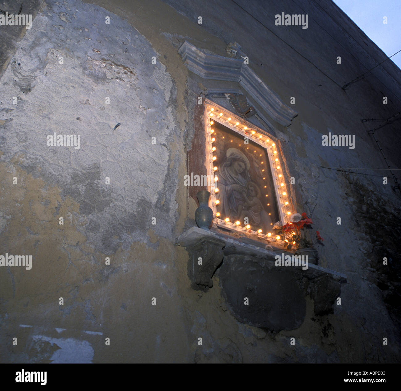 Aedicule hi-res stock photography and images - Alamy