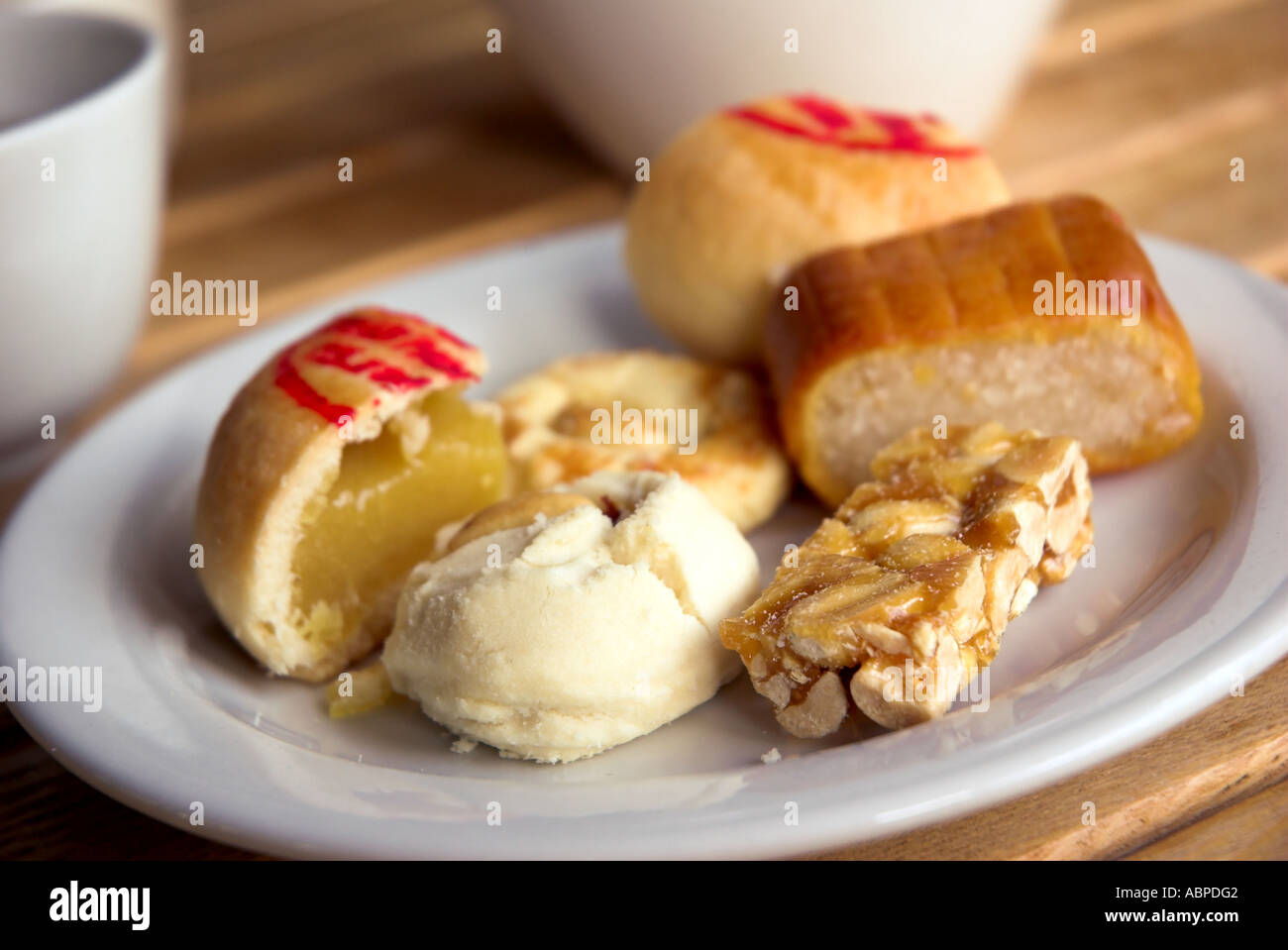 Selection of mini Chinese pastries Stock Photo - Alamy