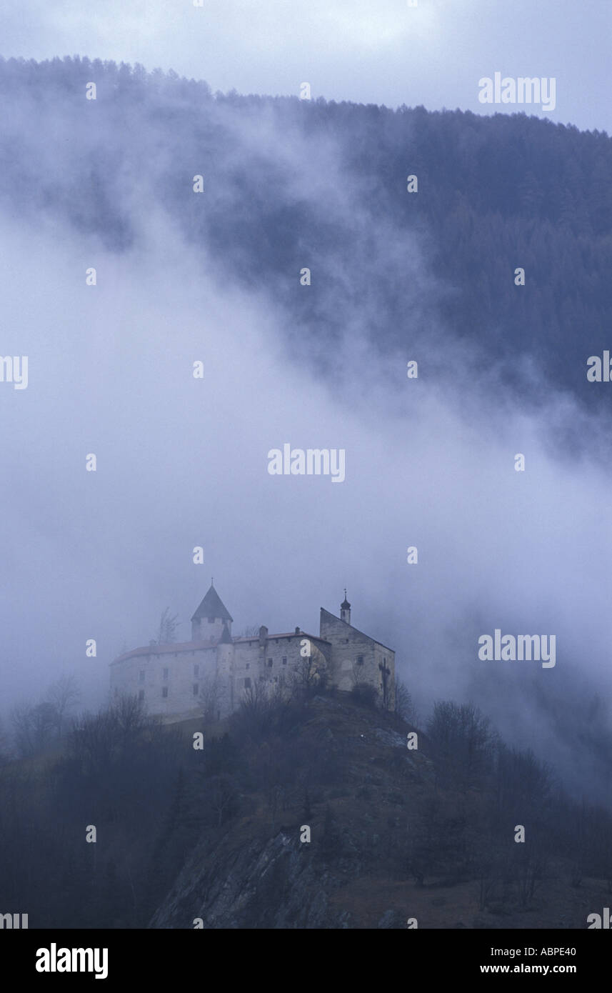 Castle pietra hi-res stock photography and images - Alamy