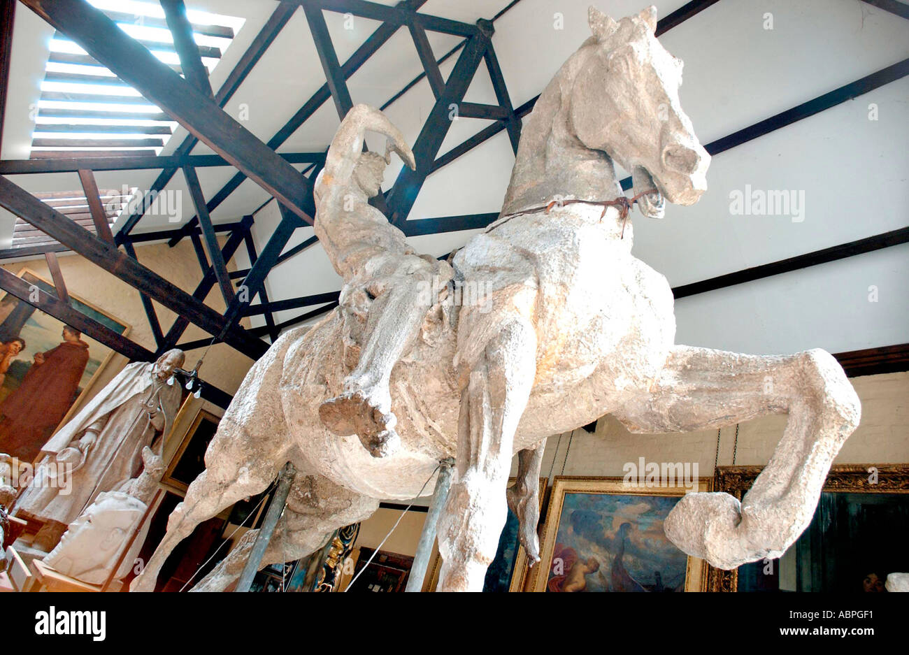 Victorian plaster casts hi-res stock photography and images - Alamy