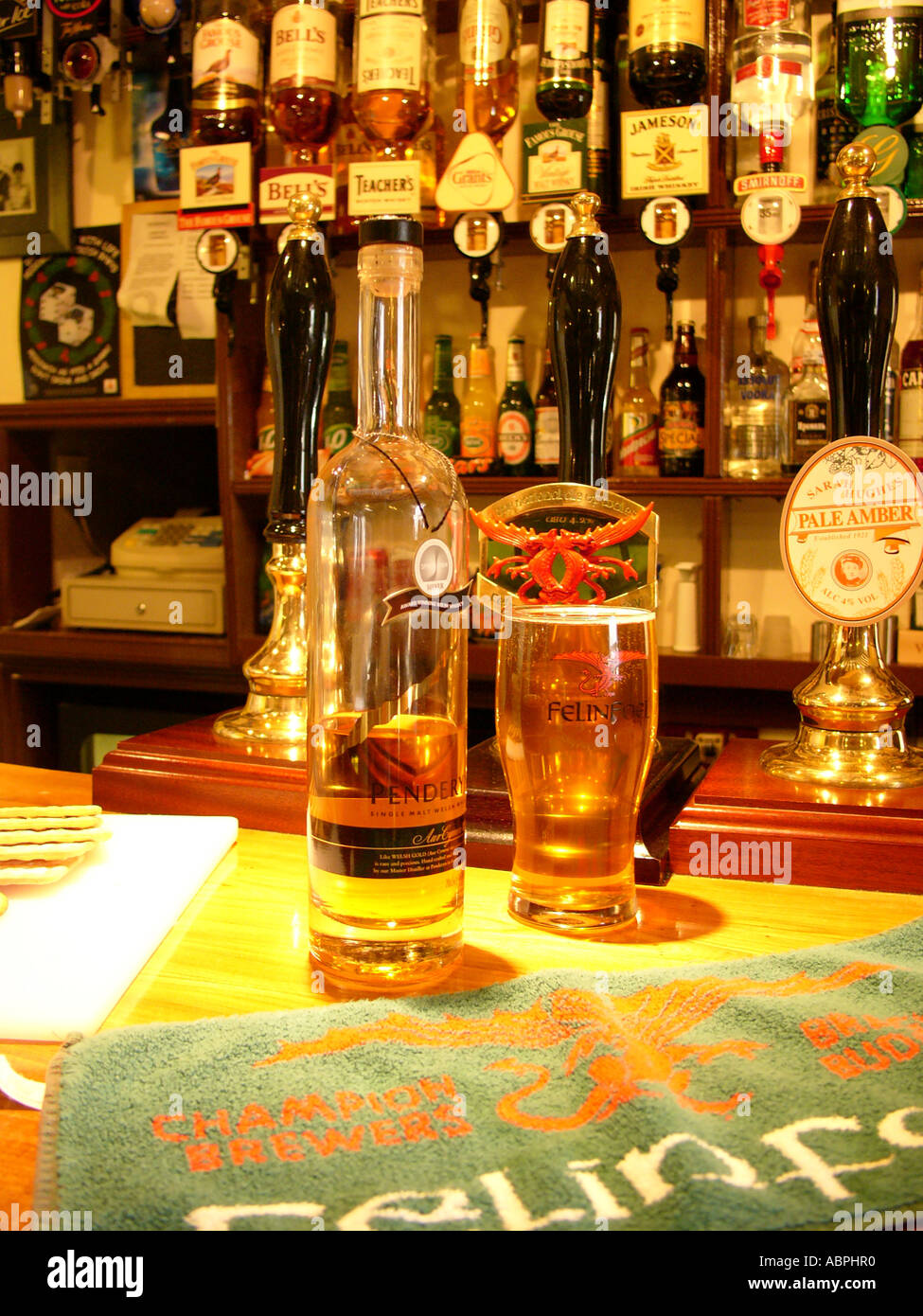 Welsh whisky hi-res stock photography and images - Alamy
