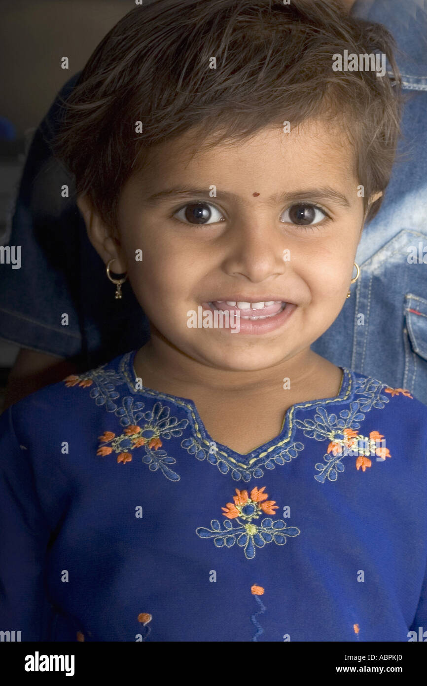 Indian small girl hi-res stock photography and images - Alamy