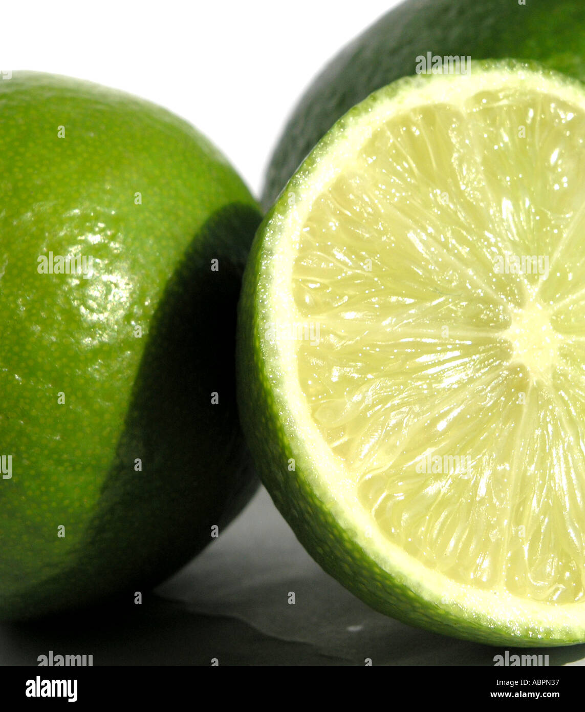 Five whole limes hi-res stock photography and images - Alamy