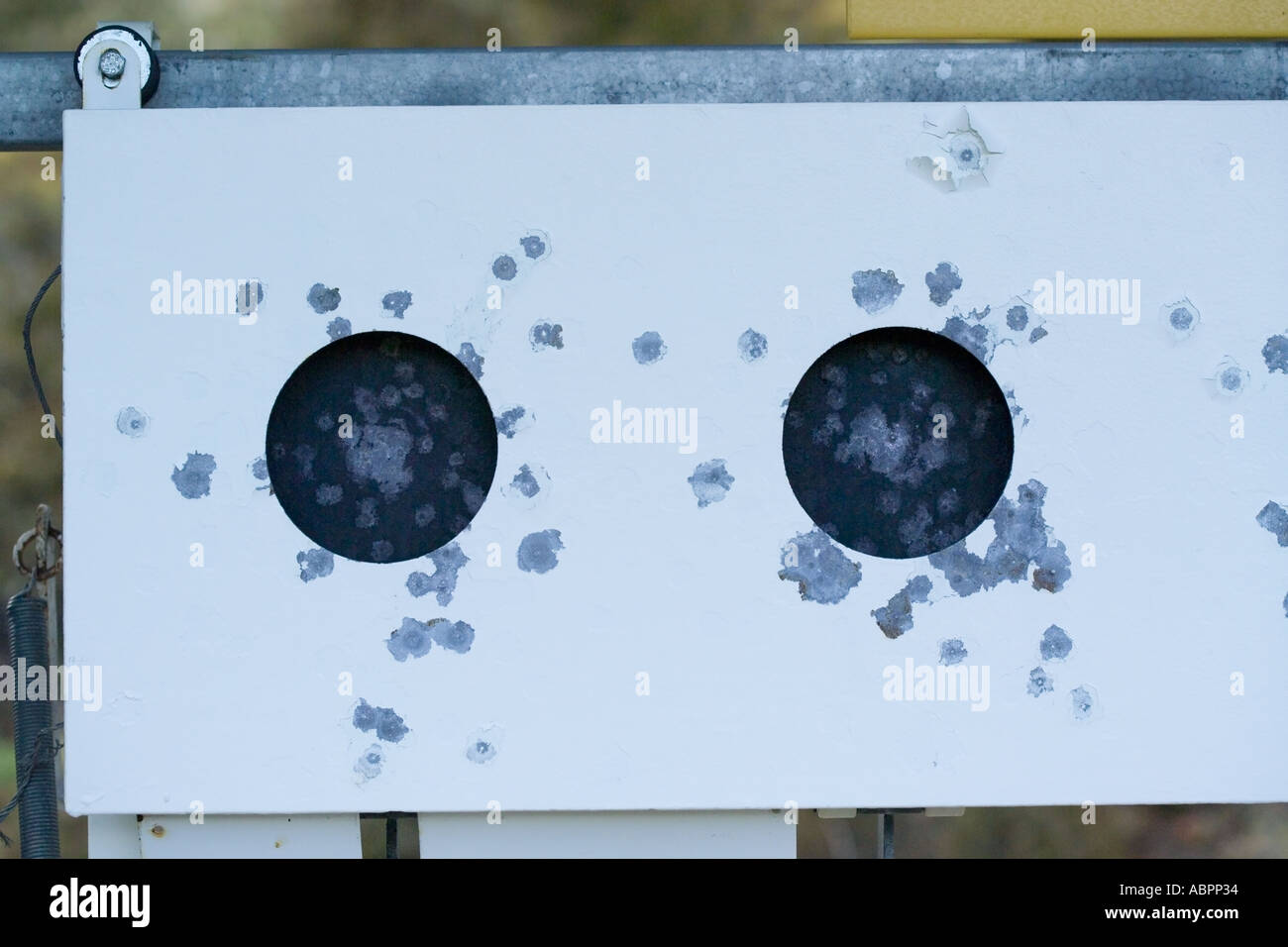 Shooting targets hi-res stock photography and images - Alamy