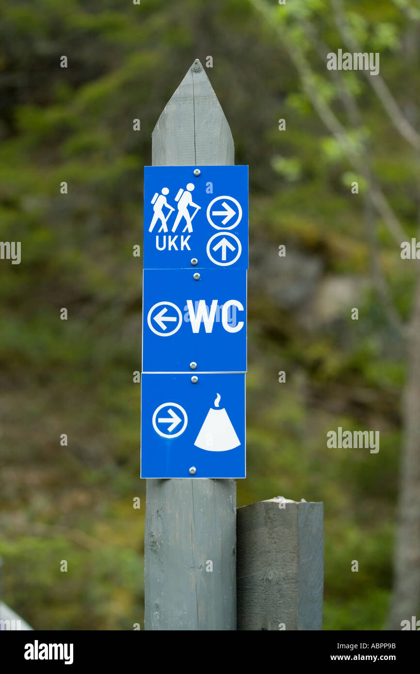 Hiking route marker Stock Photo - Alamy