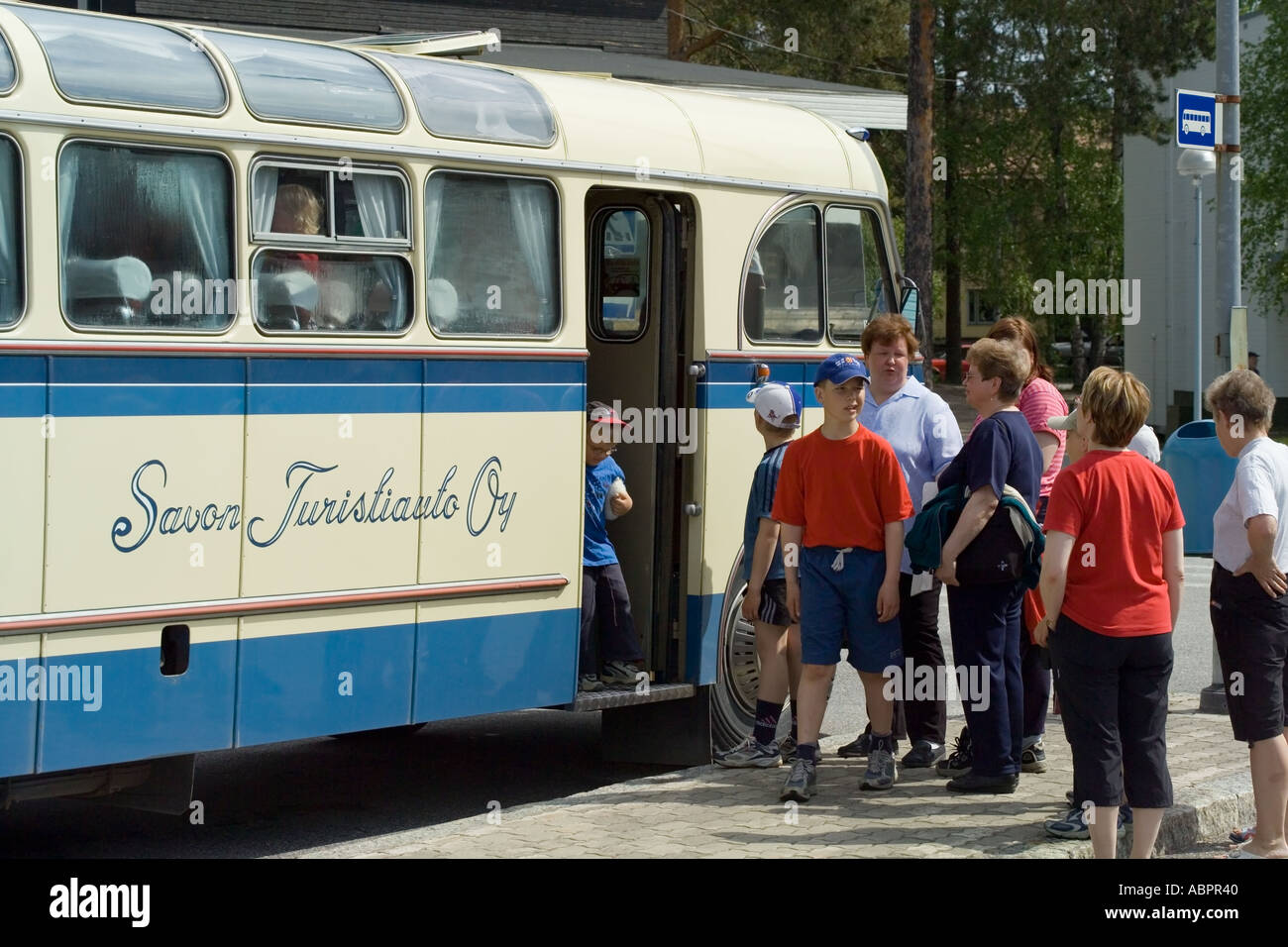 people and an old sightseeing tour bus Stock Photo - Alamy