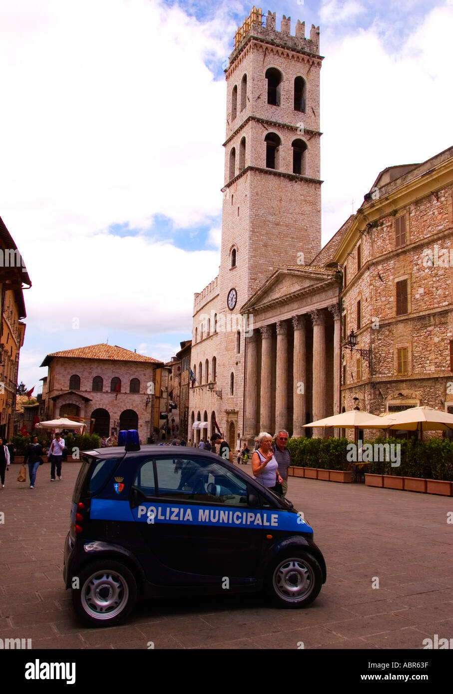 Police smart car hi-res stock photography and images - Alamy