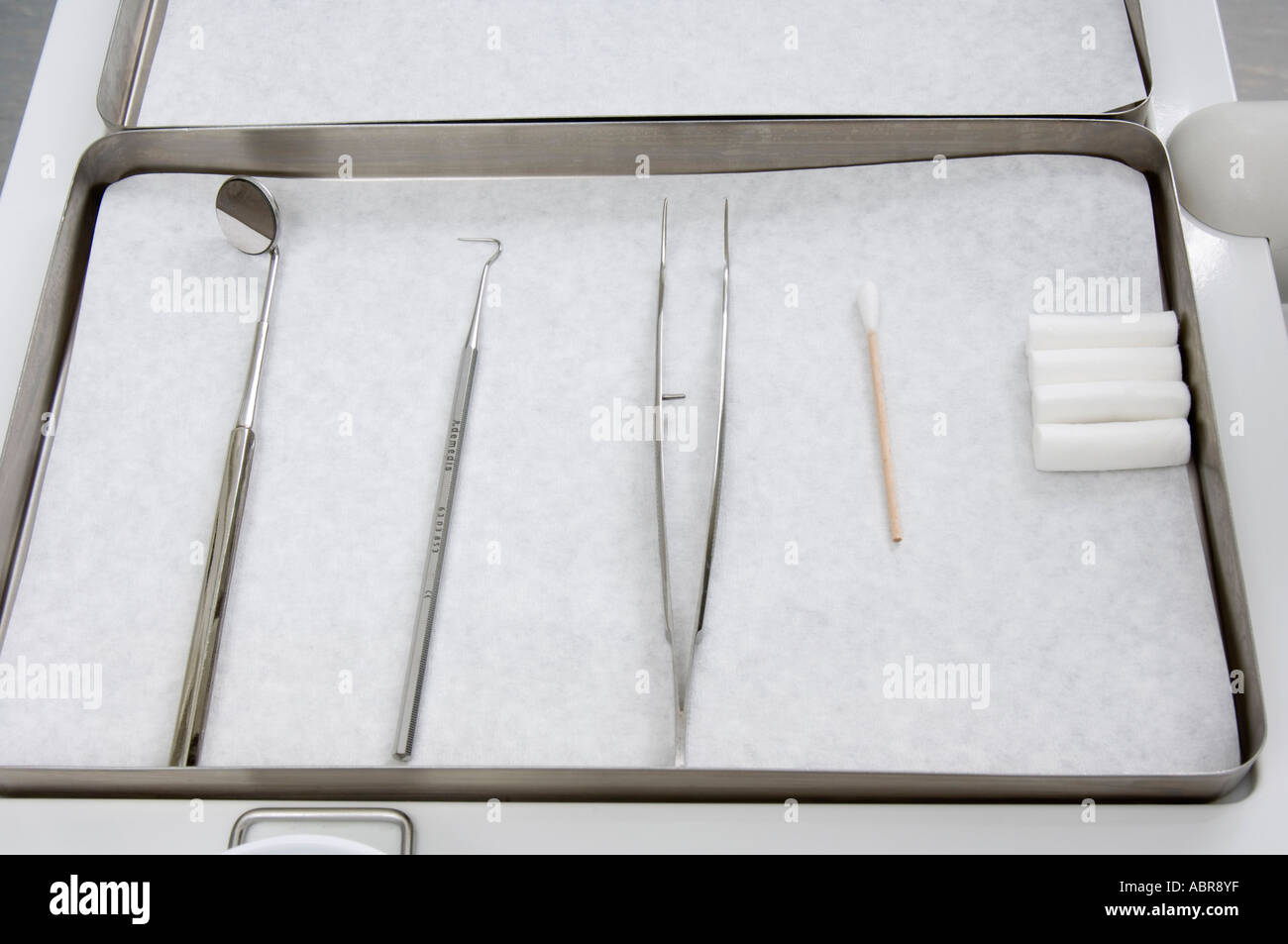 Dental engineering hi-res stock photography and images - Alamy