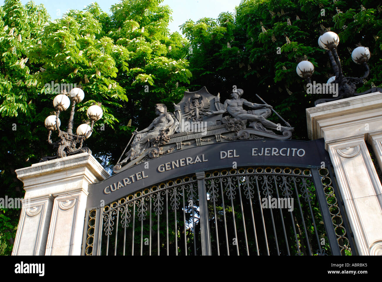 Cuartel general hi-res stock photography and images - Alamy