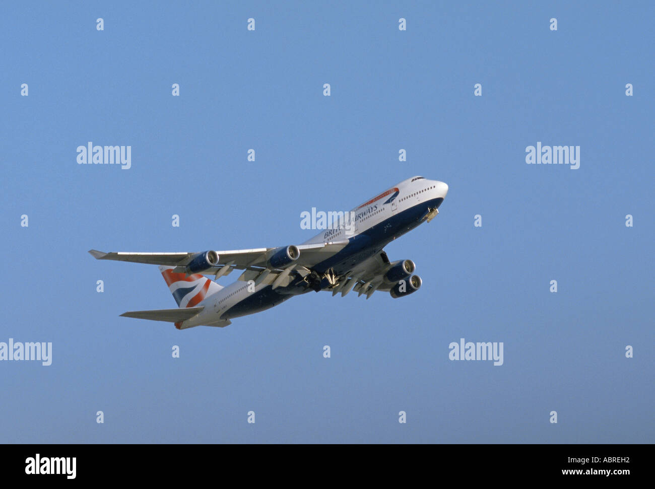 A British Airways Boeing 747 jumbo jet seconds after liftoff from LAX ...