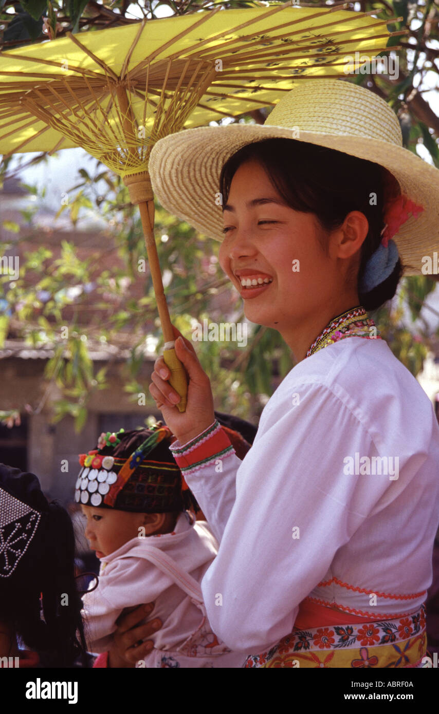 Traditional Dai women in Yunnan Stock Photo - Alamy