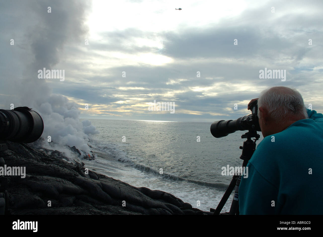 West Highcastle ocean entry Photographer and his Nikon D70 DSLR Hawaii ...