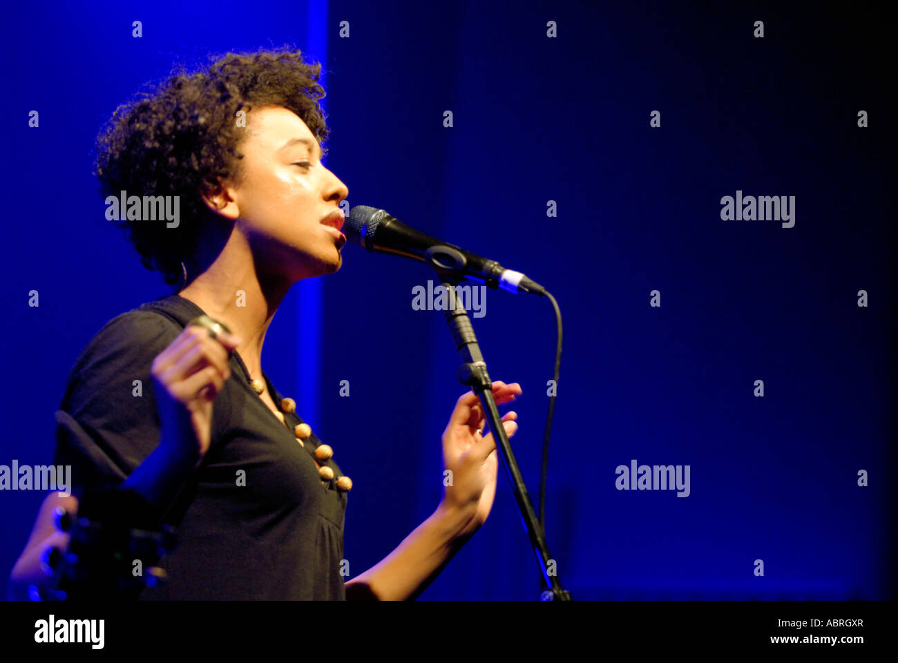 Corrine Bailey Rae in concert Stock Photo - Alamy