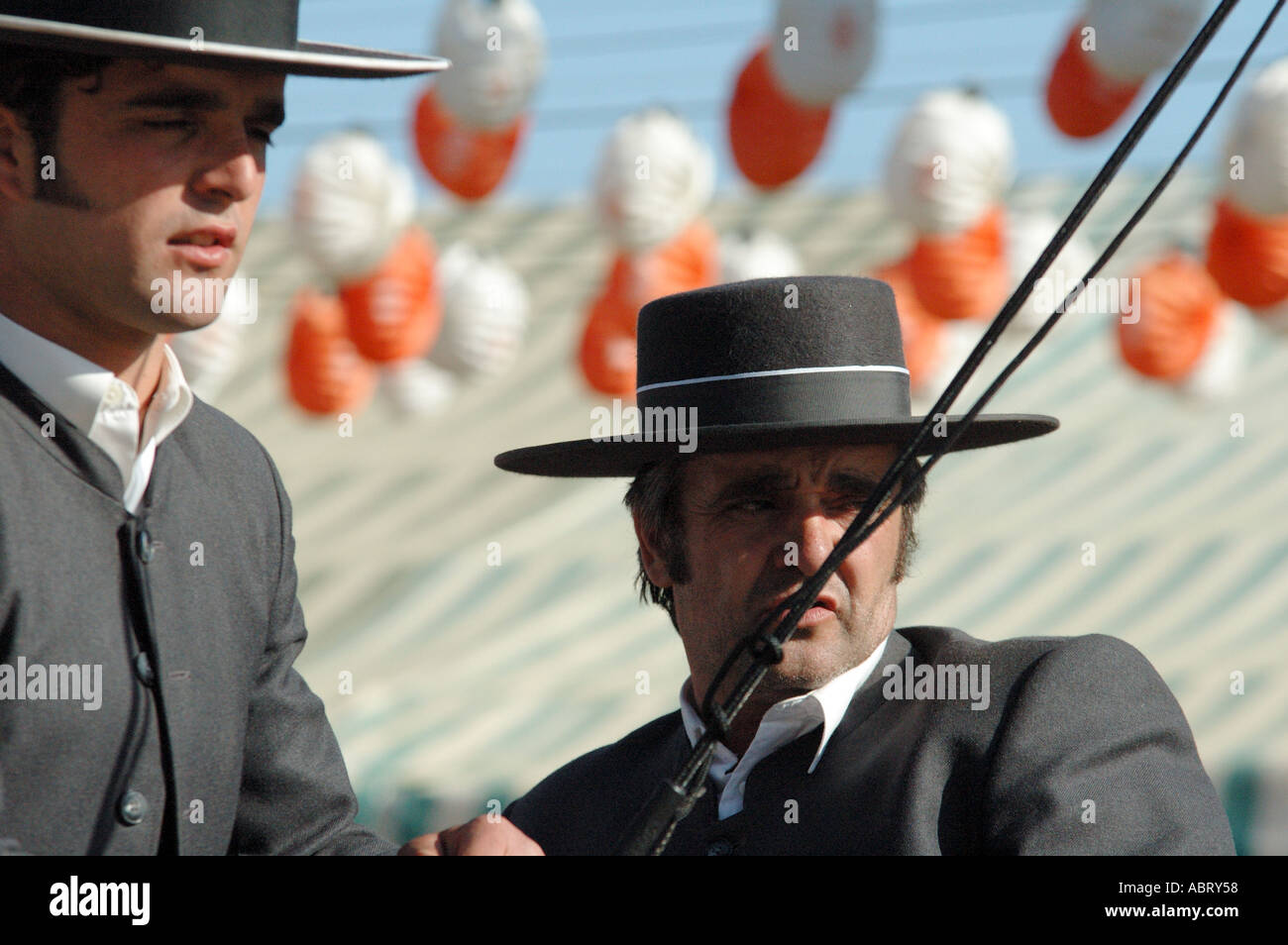 Traje formal hi-res stock photography and images - Alamy