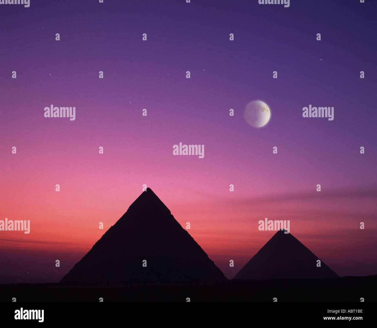 Sunset over pyramids giza egypt hi-res stock photography and images - Alamy