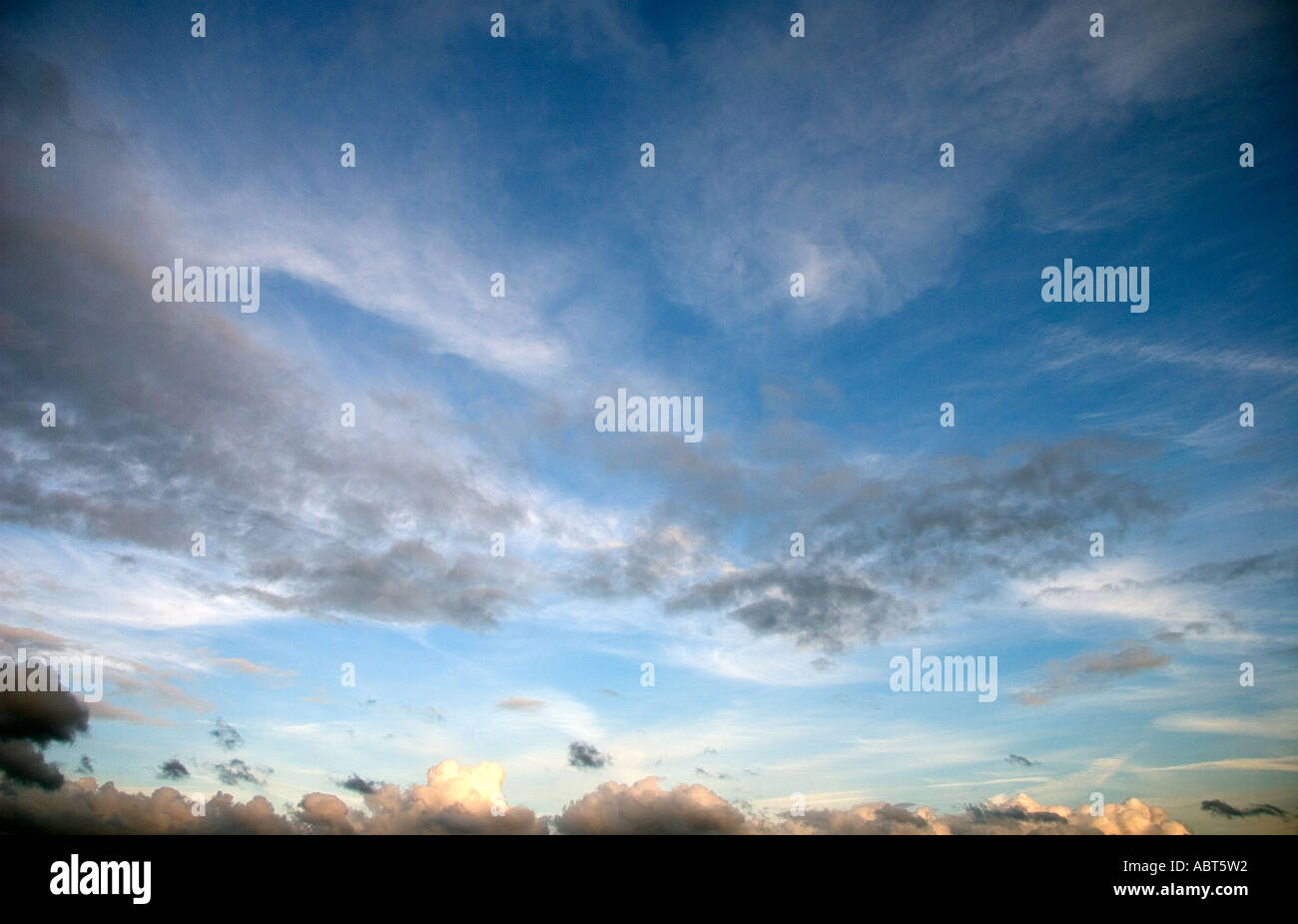 Skyscape picture hi-res stock photography and images - Alamy