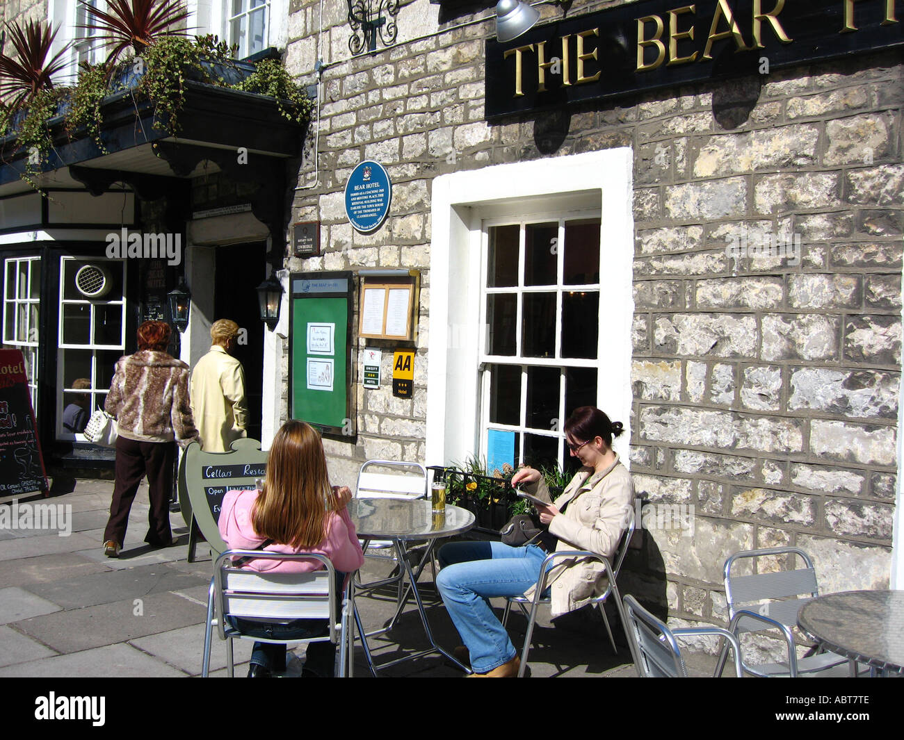 The bear cowbridge hi-res stock photography and images - Alamy