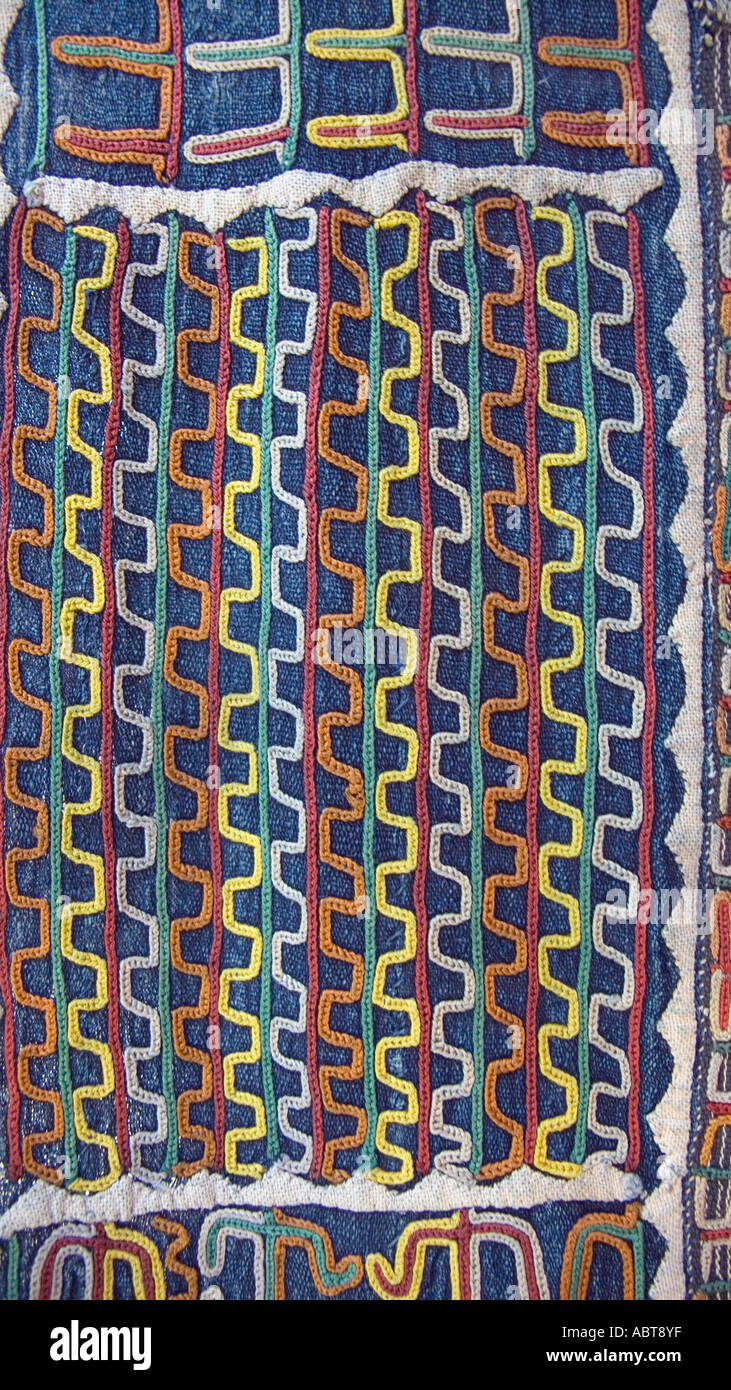 African clothing tunic hi-res stock photography and images - Alamy