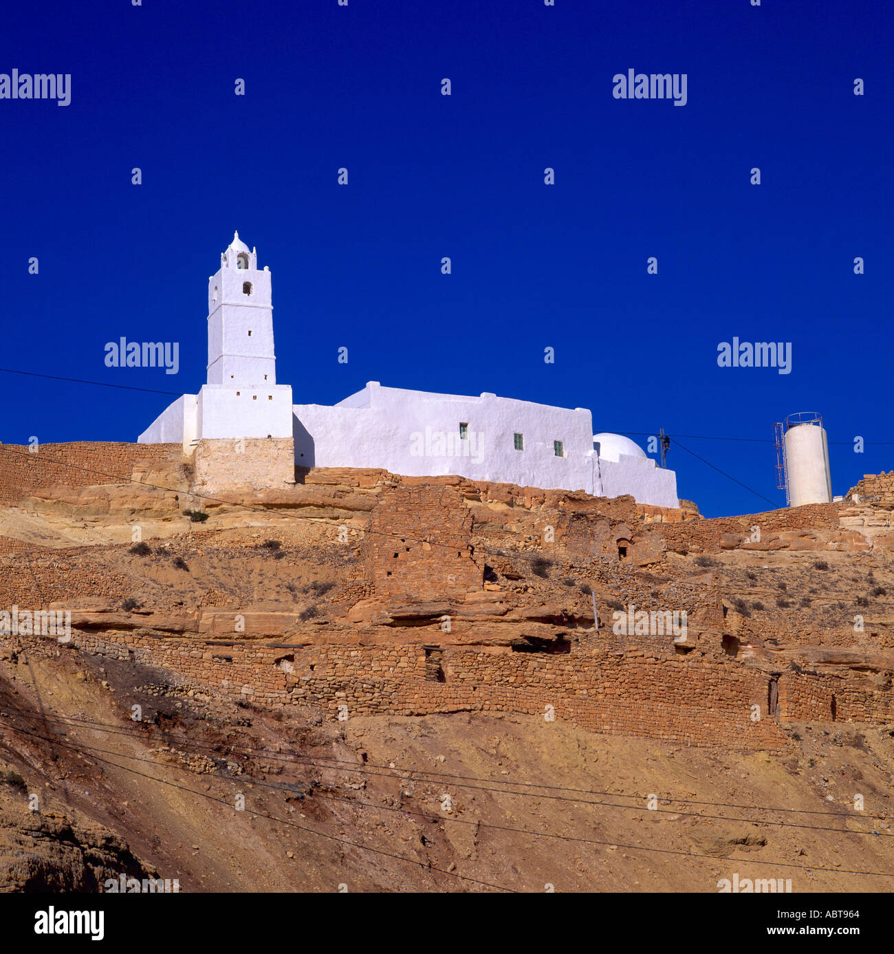 Douiret Tunisia Ruined Berber Village with Jamaa El Nakhla Mosque Stock ...