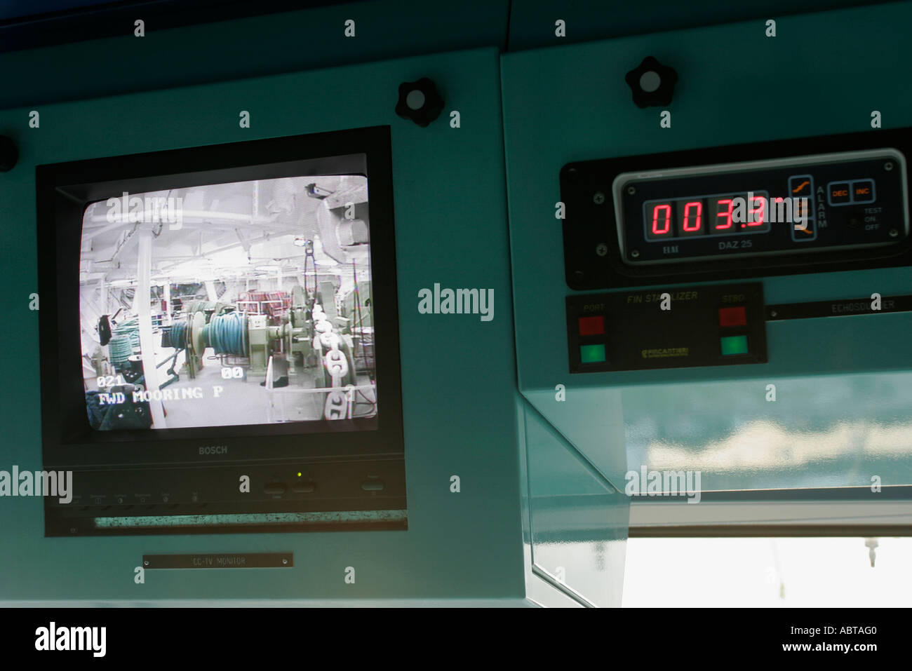 Ship bridge monitor hi-res stock photography and images - Alamy