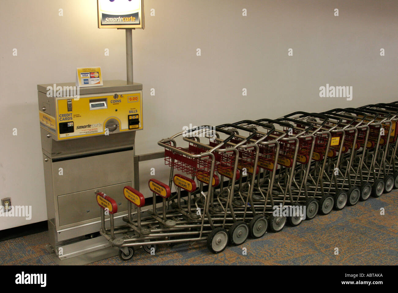 Visiting card cards hi-res stock photography and images - Alamy