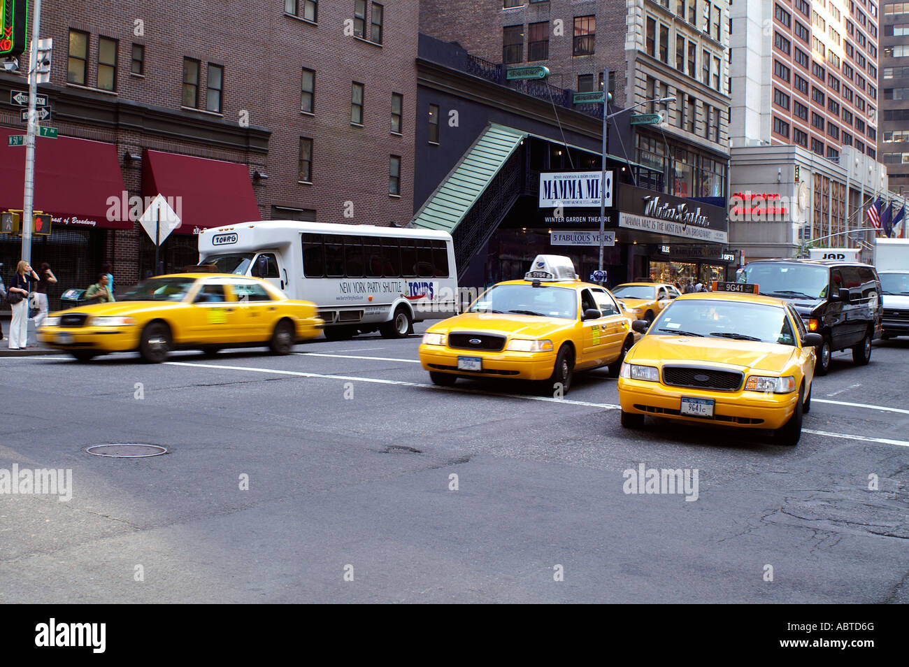 Metropolitan transportation commission hi-res stock photography and ...