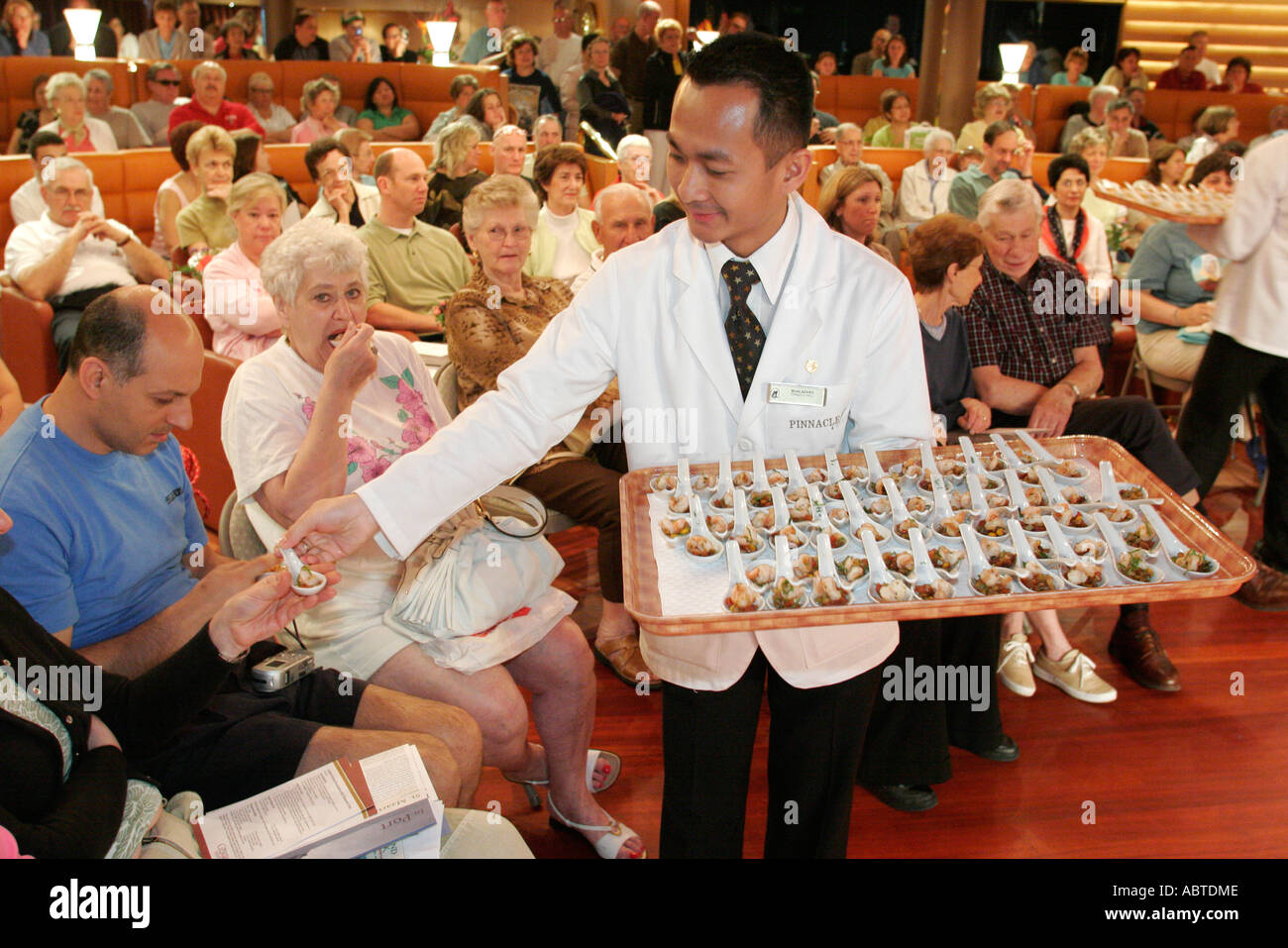 Ship ocean waiter hi-res stock photography and images - Alamy