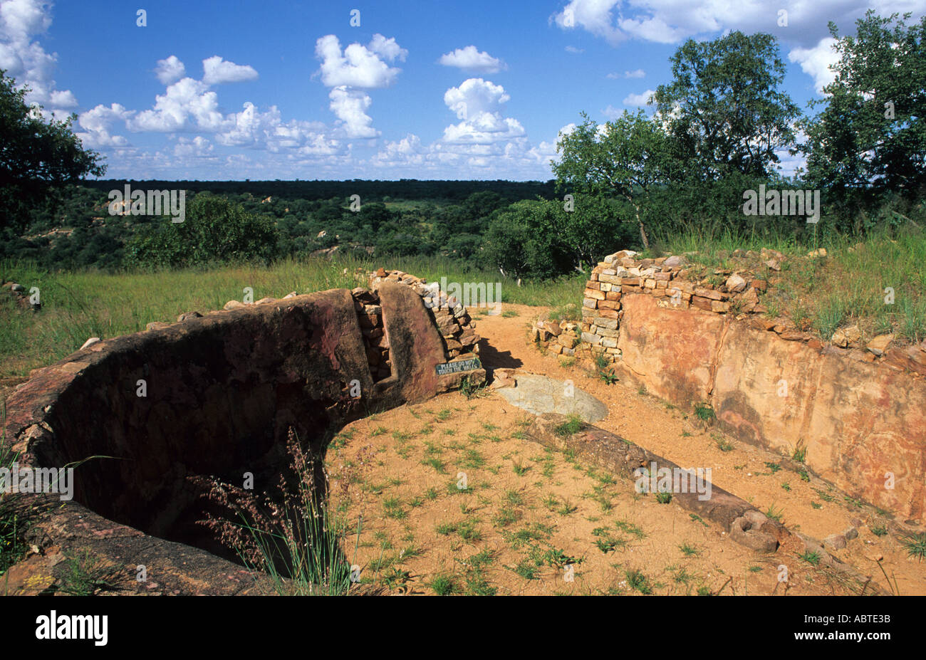 Ziwa Ruins Zimbabwe Stock Photo - Alamy