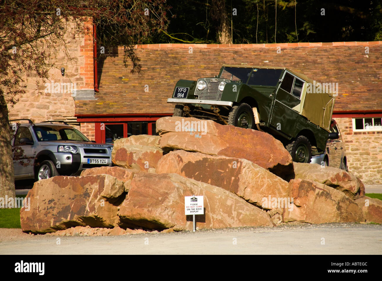 The Land Rover 4x4 experience Eastnor castle Herefordshire the Midlands ...