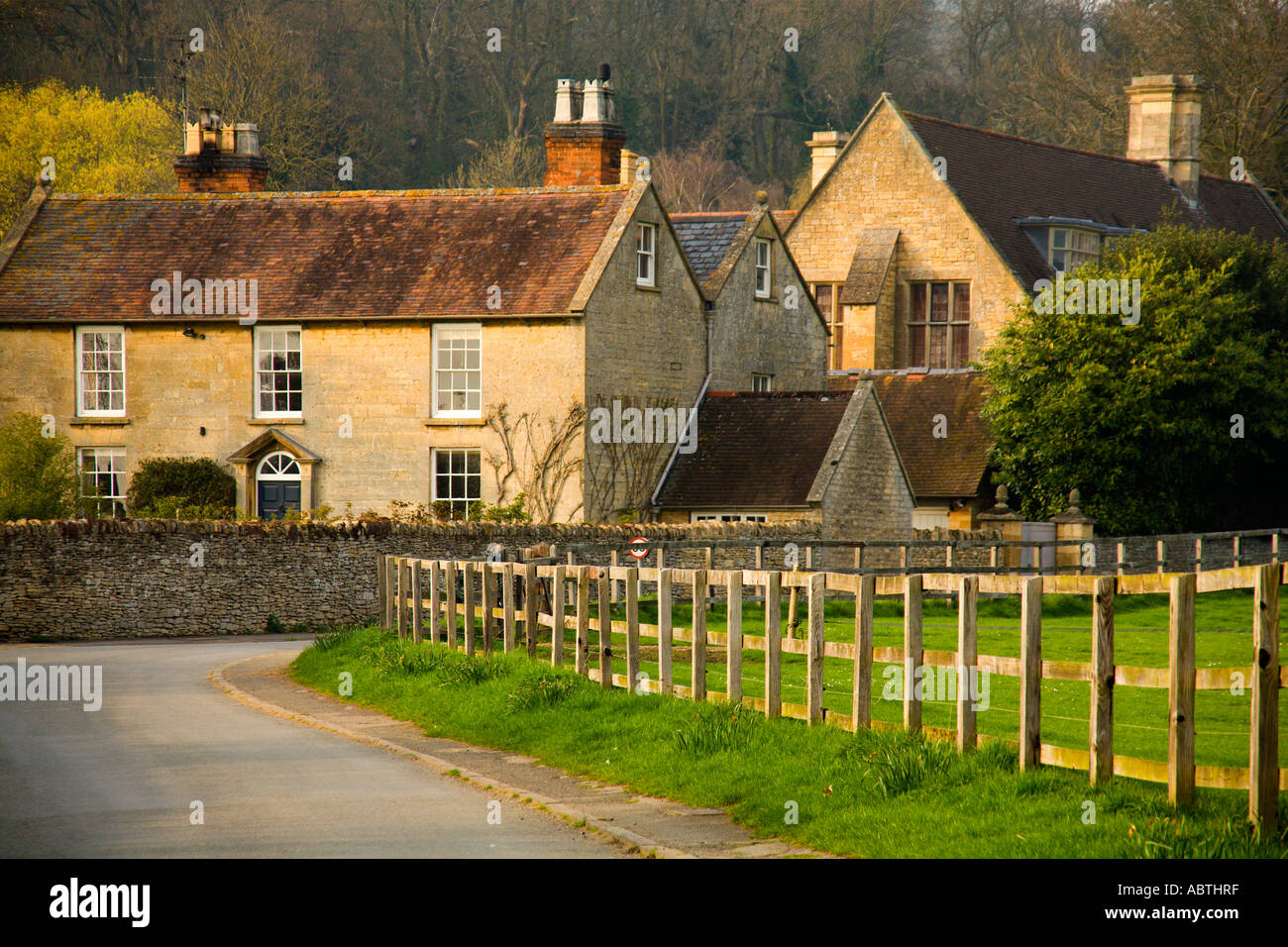 Overbury village hi-res stock photography and images - Alamy
