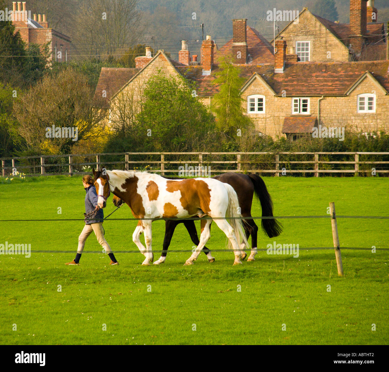 Overbury village hi-res stock photography and images - Alamy