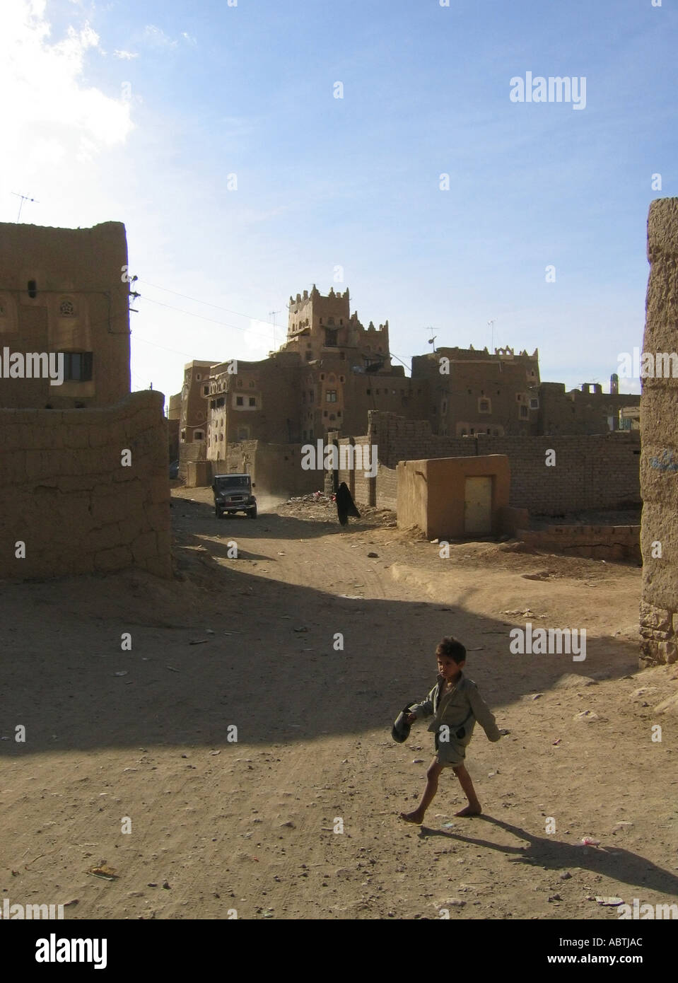 Little Yemeni boy in the city of Saada in North Yemen Stock Photo - Alamy