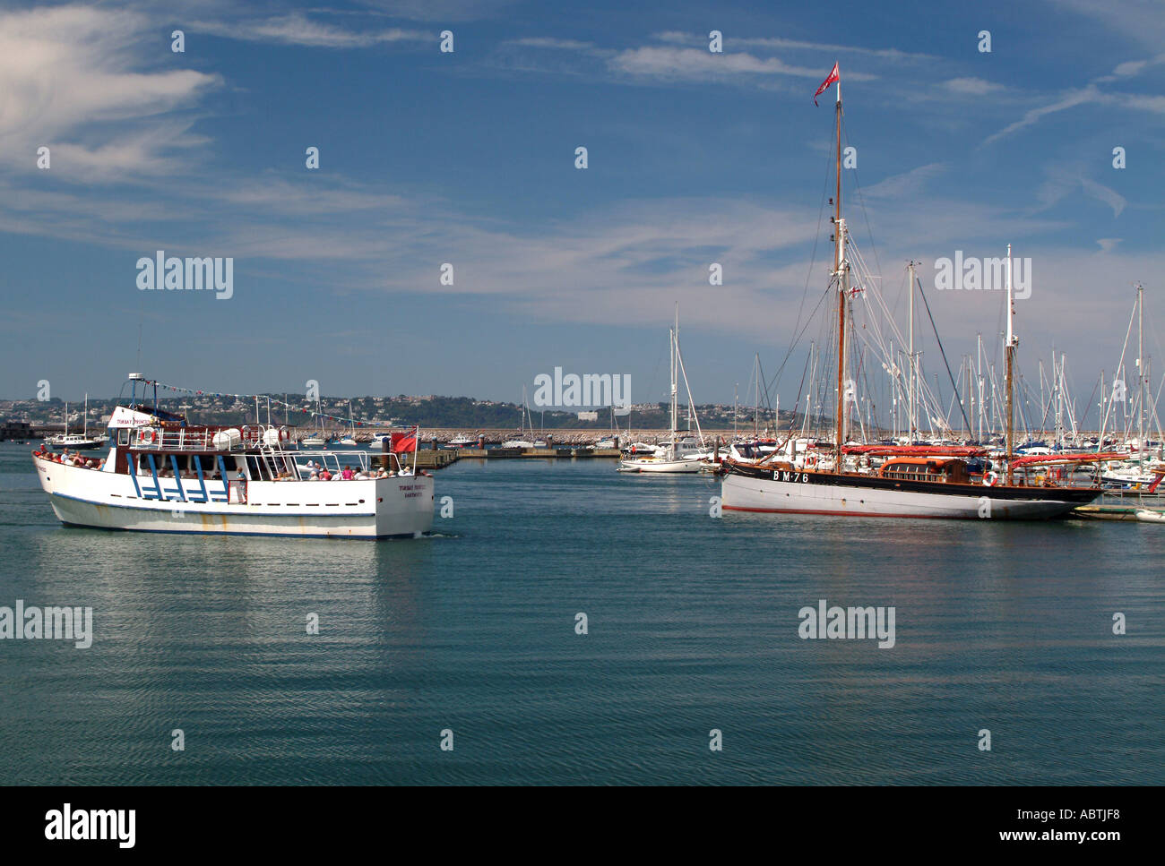 Fishing smack hi-res stock photography and images - Alamy