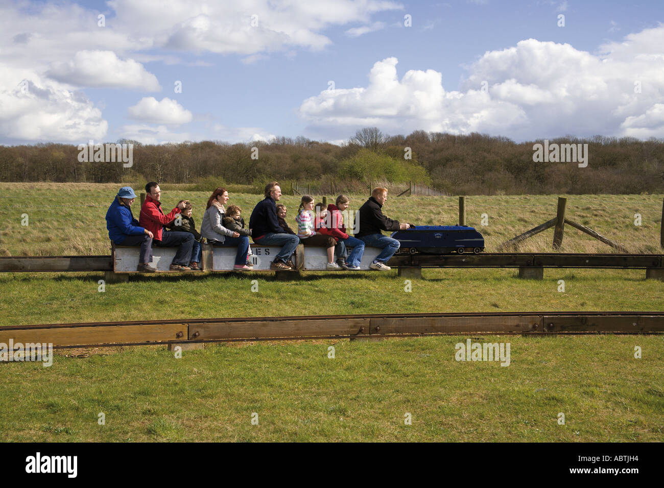 ryton pools country park warwickshire the midlands miniature railway ...