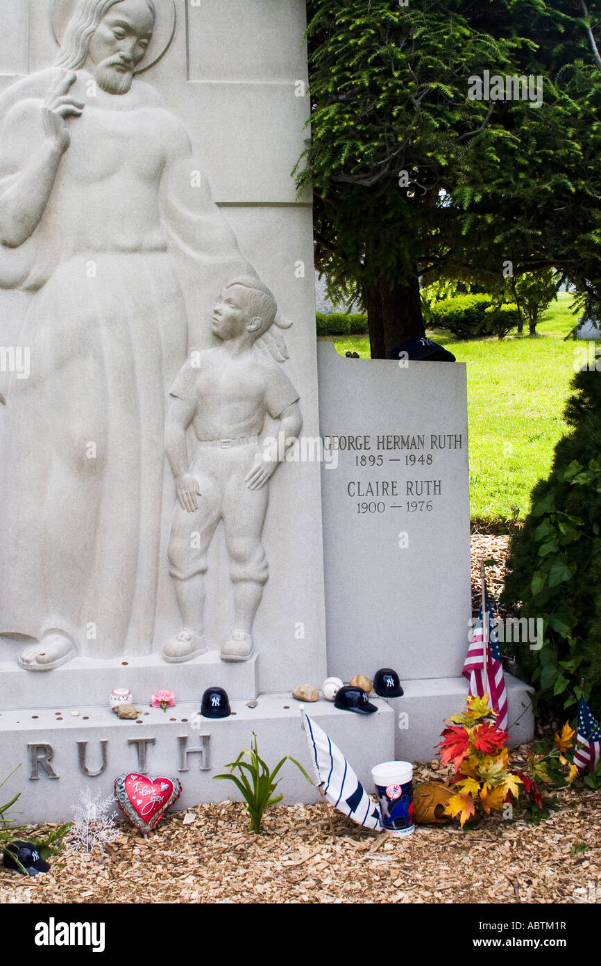 Babe ruth grave hi-res stock photography and images - Alamy
