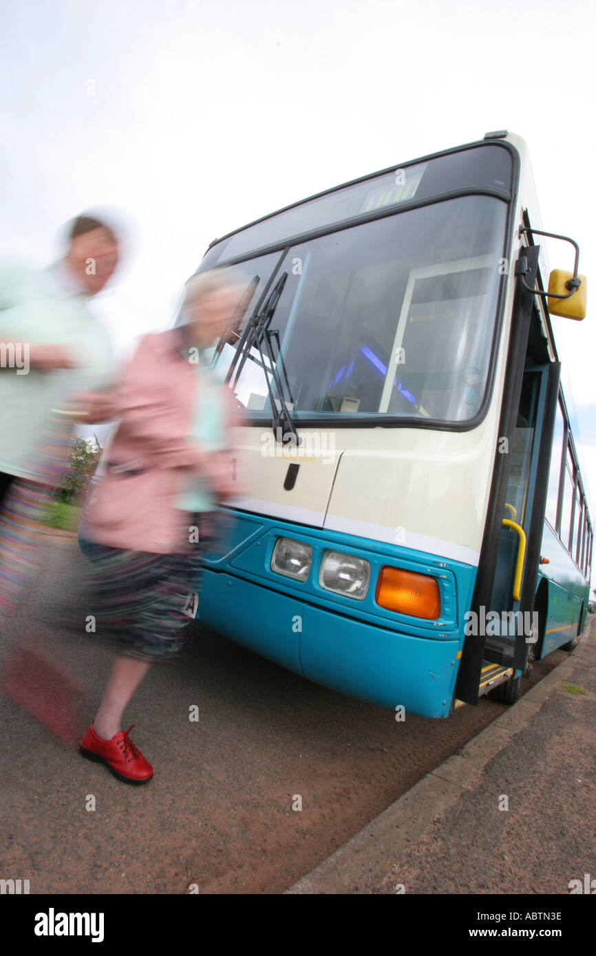 Pensioners bus queue hi-res stock photography and images - Alamy