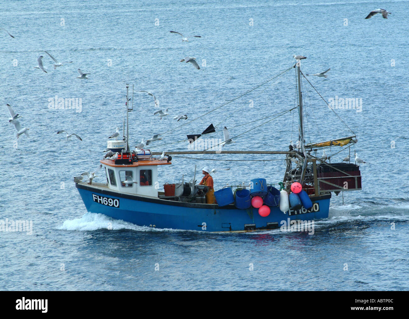 River fal and boat hi-res stock photography and images - Alamy