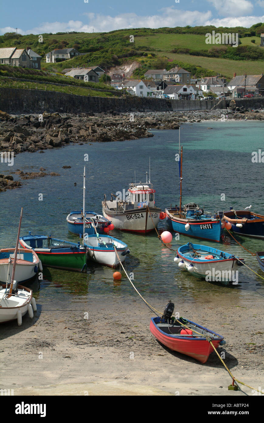 Harbour sand beach boat cottage house hi-res stock photography and ...