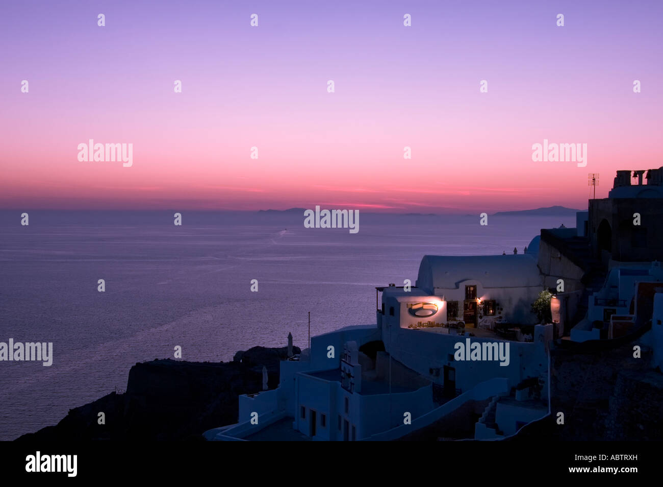 Santorini purple sunset hi-res stock photography and images - Alamy