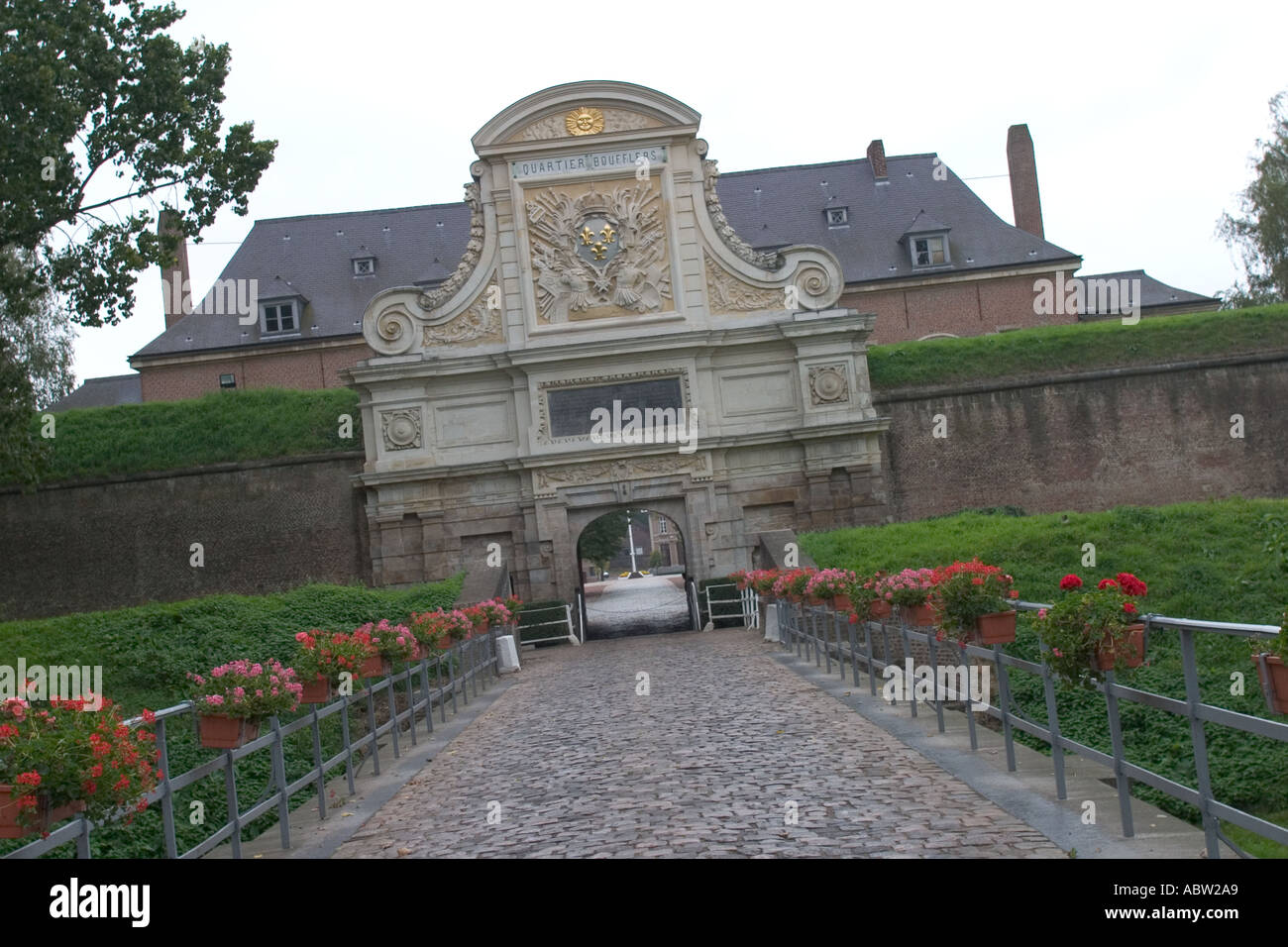 Pentagonal hi-res stock photography and images - Alamy