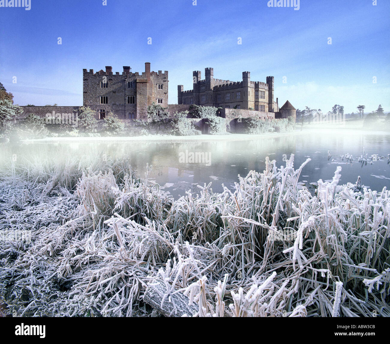 Snow Scene At Leeds Castle High Resolution Stock Photography and Images ...