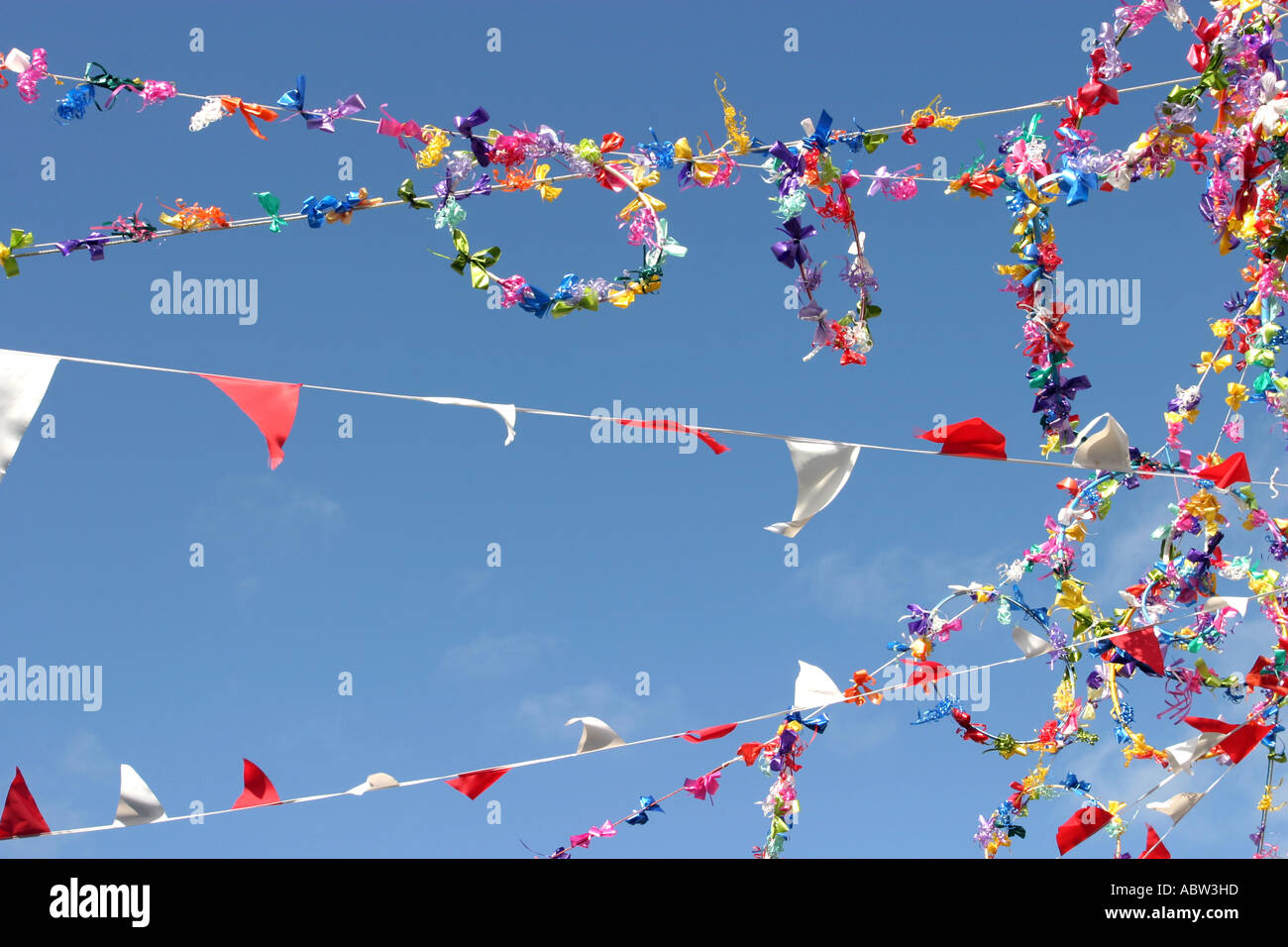 May day pole hi-res stock photography and images - Alamy