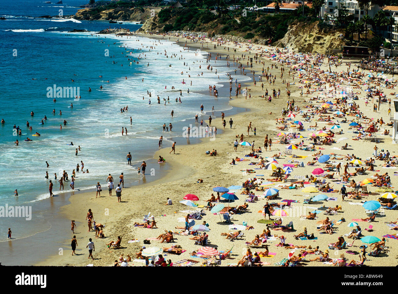 Crowded Main Beach Laguna Beach California USA Stock Photo - Alamy