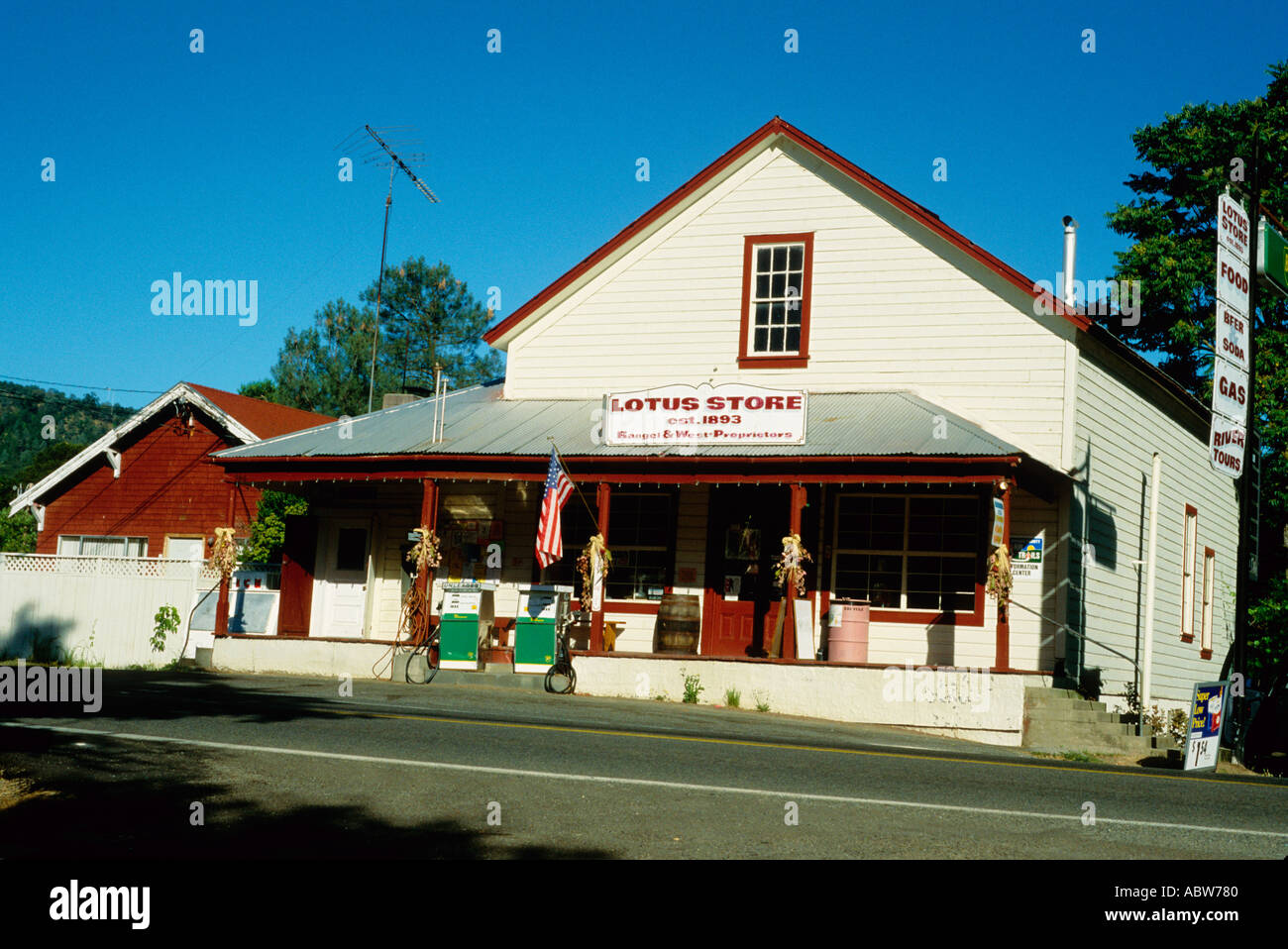 Proprietor proprietors hi-res stock photography and images - Alamy
