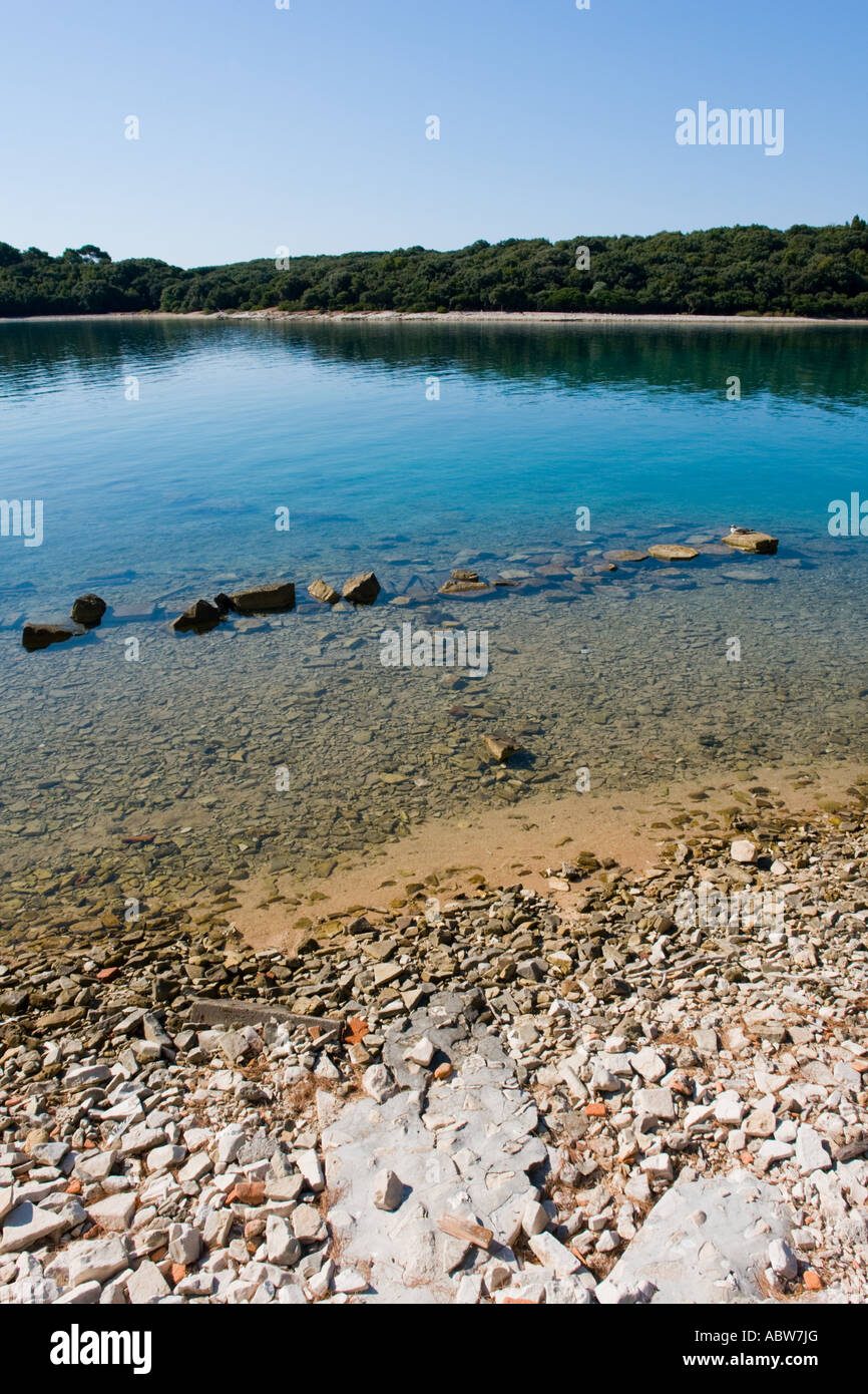 Under sea building remains at Verige site on Brioni islands, Veliki ...