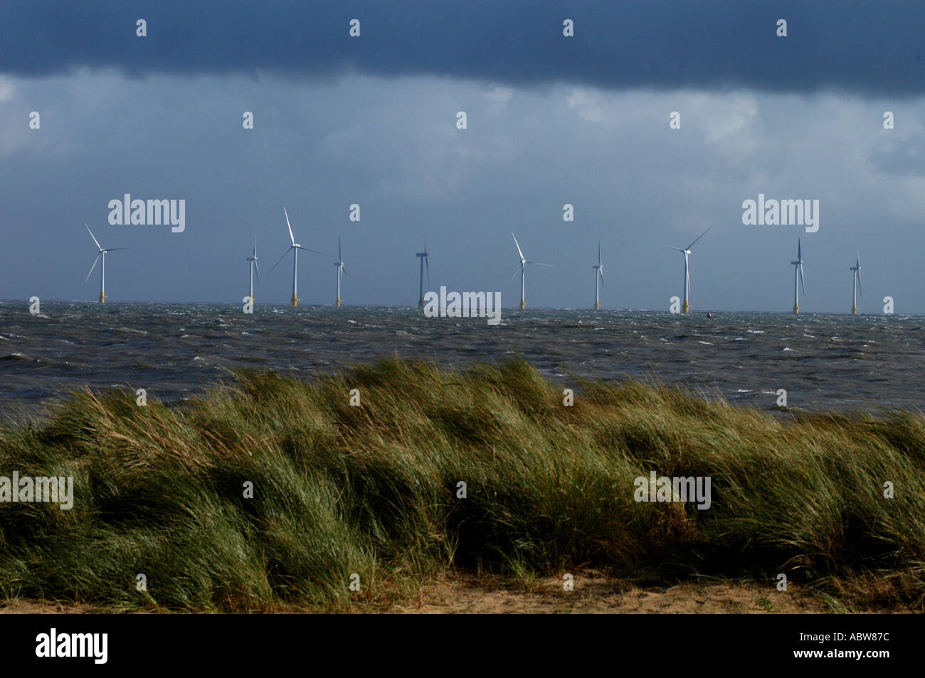 SCROBY SANDS WINDFARM PROJECT OFF THE NORFOLK COAST EAST ANGLIA ENGLAND ...