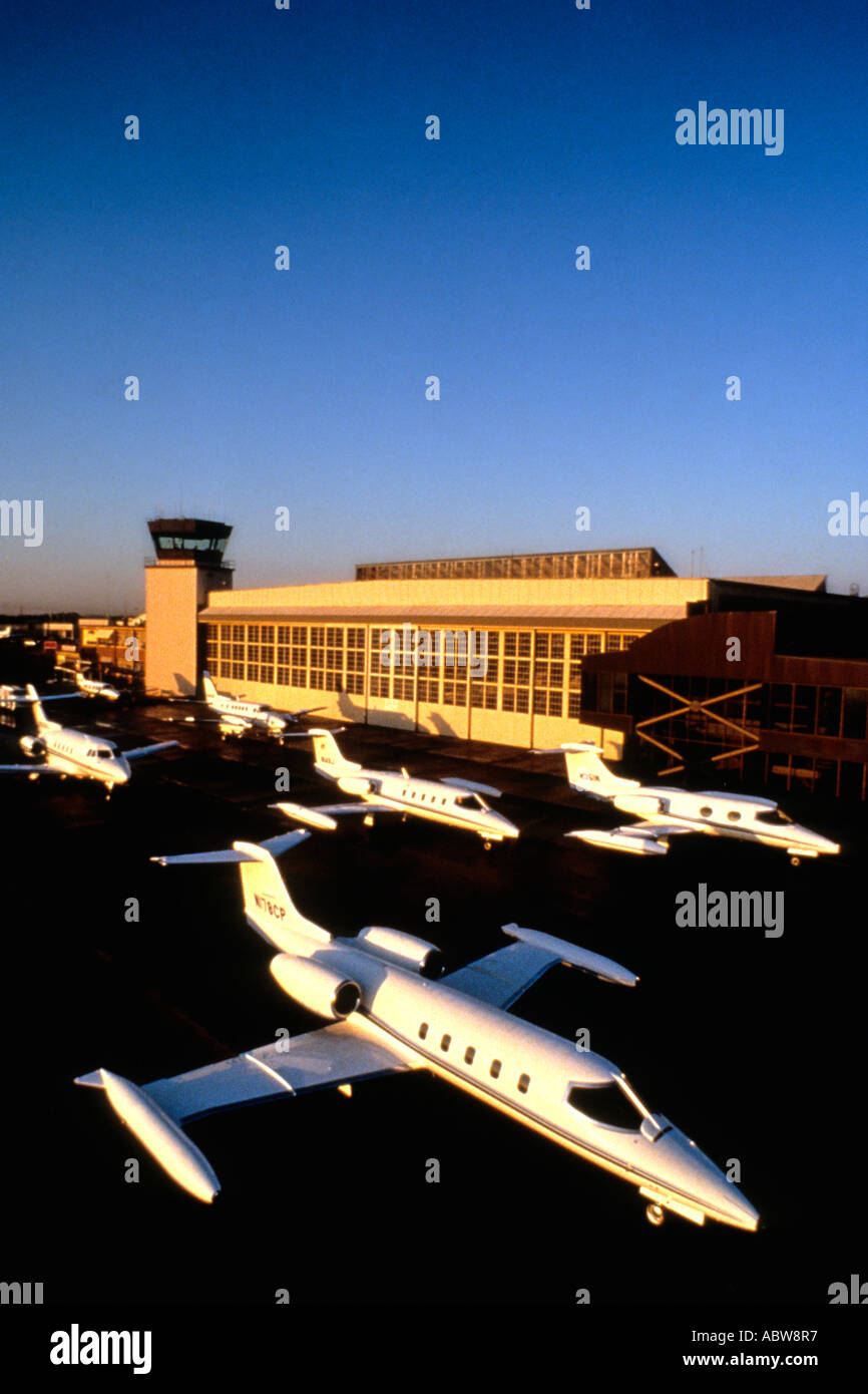 Go fly plane hi-res stock photography and images - Alamy