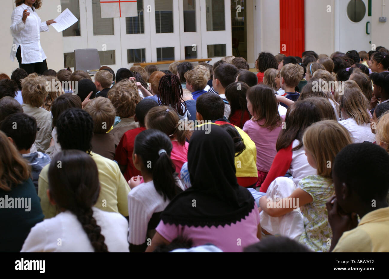 School children school assembly hi-res stock photography and images - Alamy