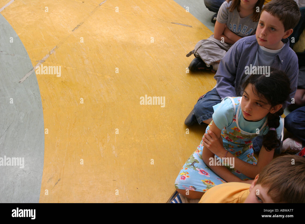 School assembly uk hi-res stock photography and images - Alamy