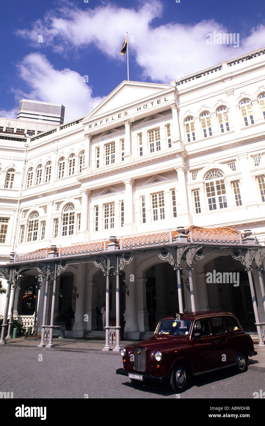 Famous Raffles Hotel Luxury Resort with elegant Taxi in front One of ...